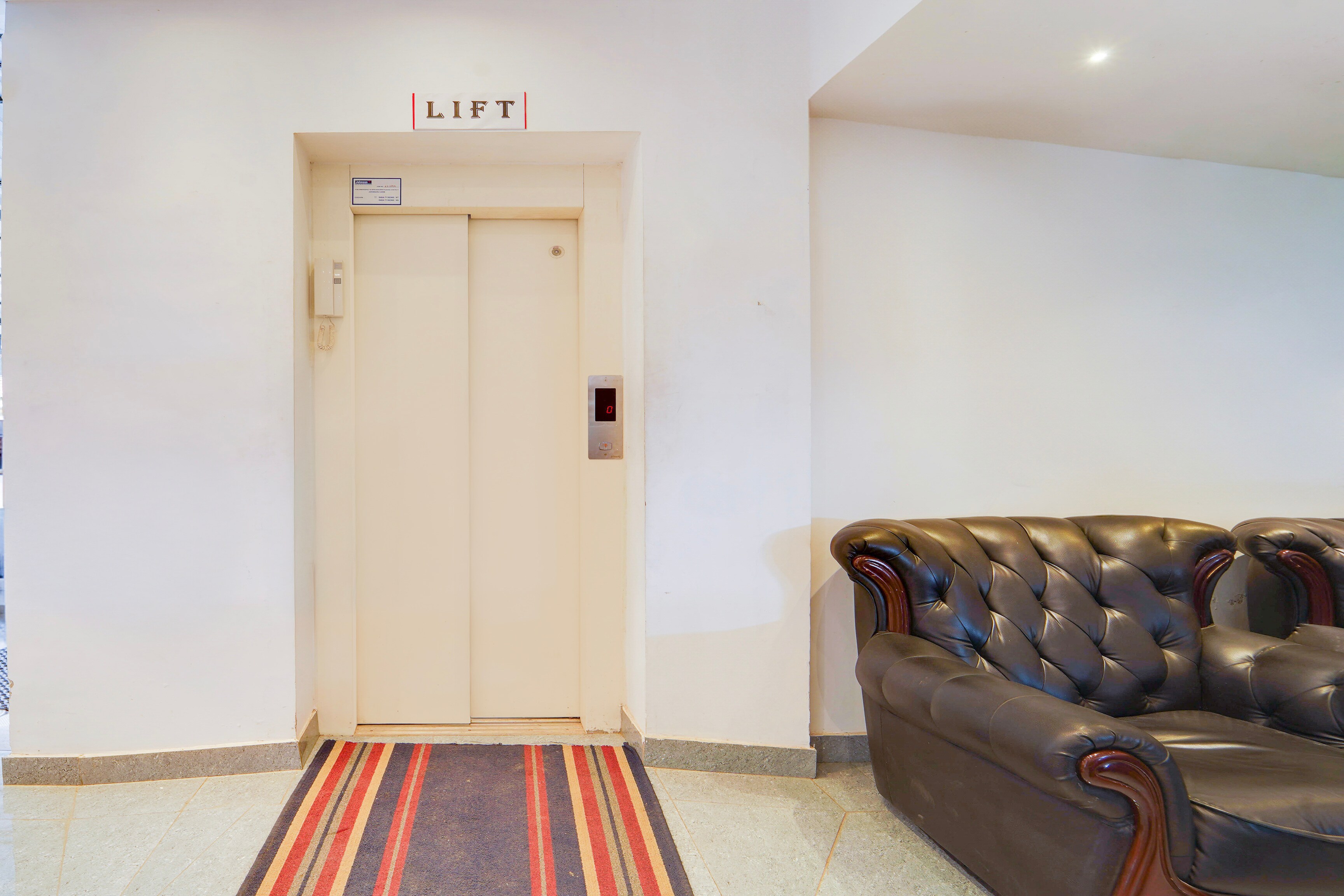 Book Super Hotel O Vazhakkala Kochi | Book @ Rs 794