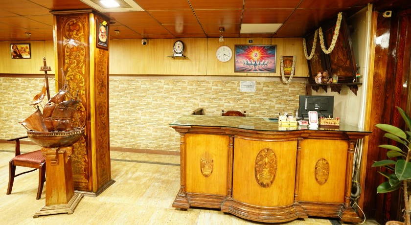 Book Hotel Rosewood Retreat - RV Road in Bangalore on Brevistay