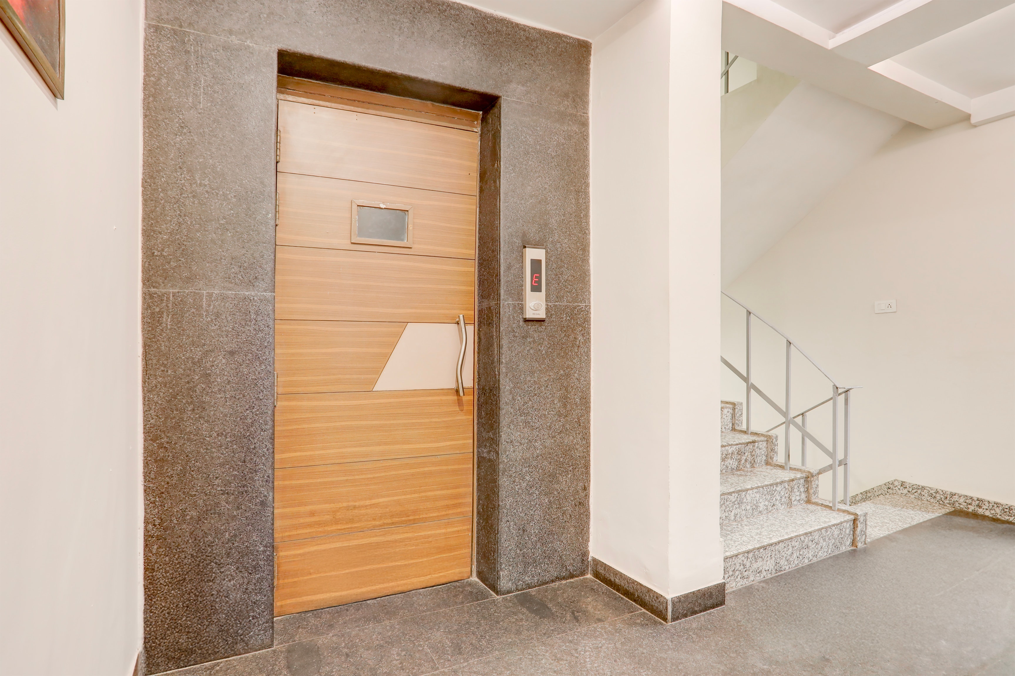 Book Collection O Gwalior Railway Station Formerly Hotel Sagar Gwalior ...